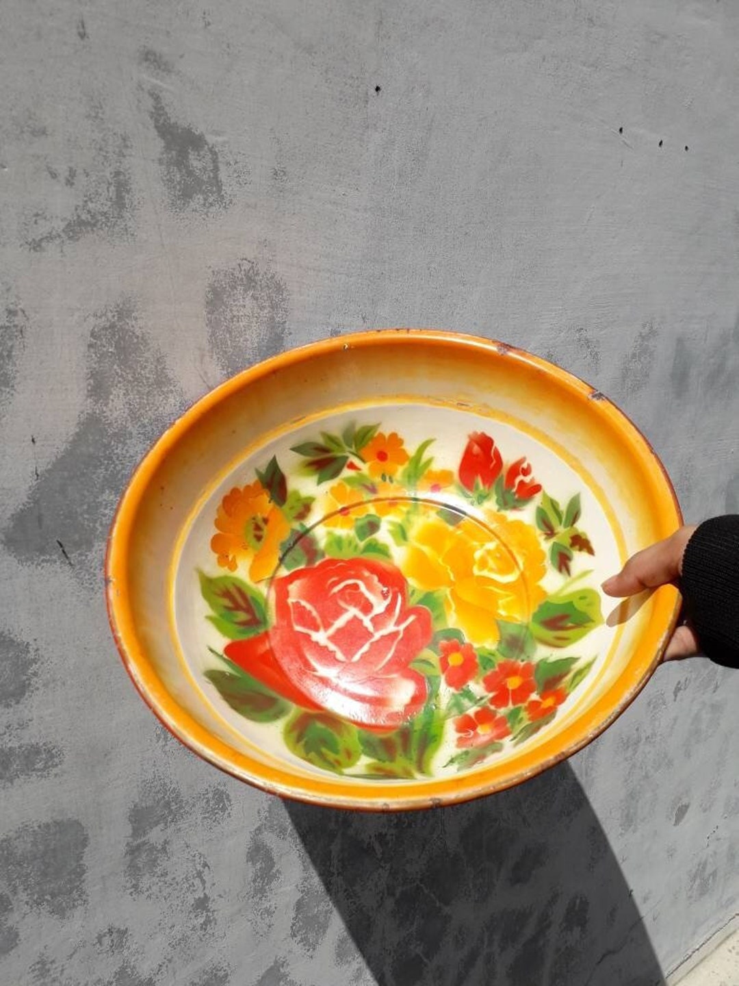 Vintage Large Enamel Bowl With Floral Design Fantastic Looking ...