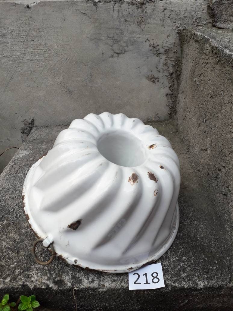 Vintage Enamel Jelly Mold Enamelware Dutch Colonial - Etsy