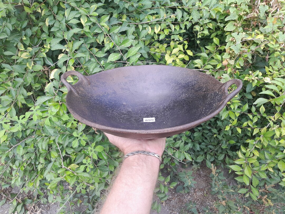 Vintage Traditional Large 13" Indonesian Cast Iron Wok Antique Frying ...