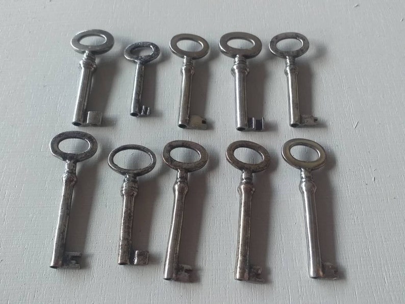 10 Vintage Small Keys Original Vintage Keys Not Modern Reproduction - Etsy