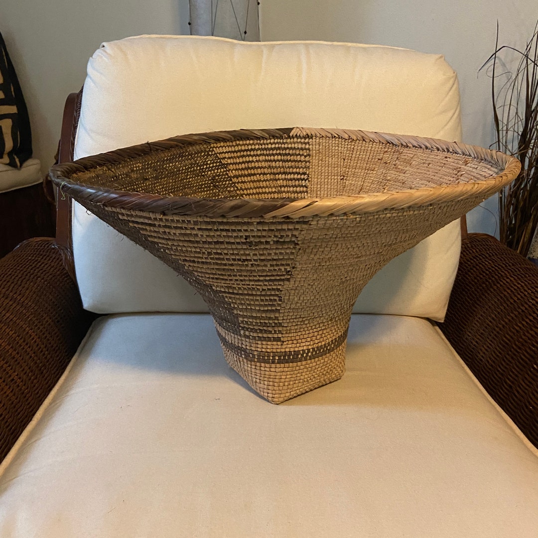 Rare Design Zambian Tonga Pedestal Basket - Etsy