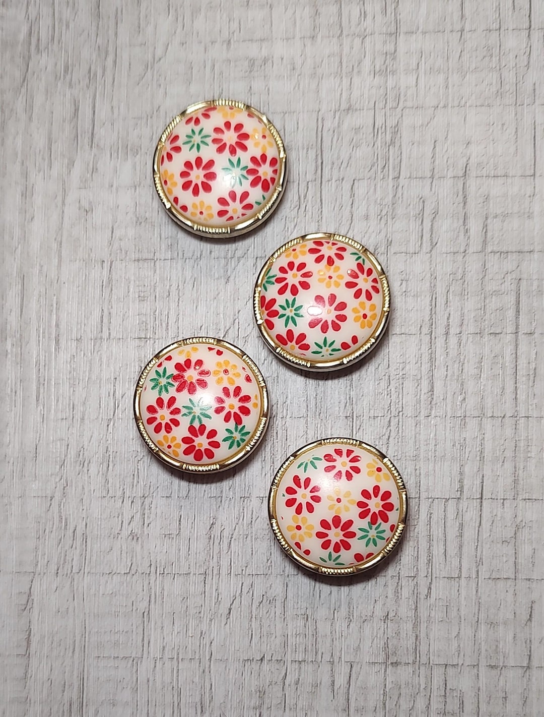 Adorable Vintage Floral Button Covers set of 4 - Etsy