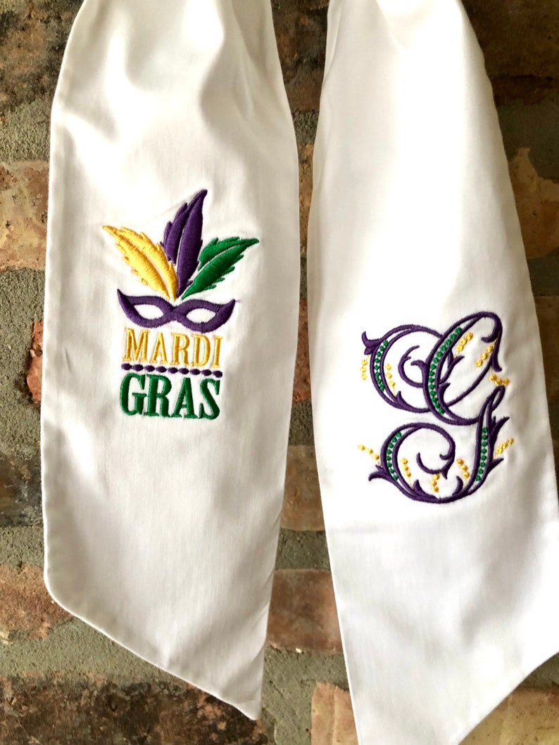 Mardi Gras Wreath Sash: Embroidered Mask & Initial Monogram - Etsy