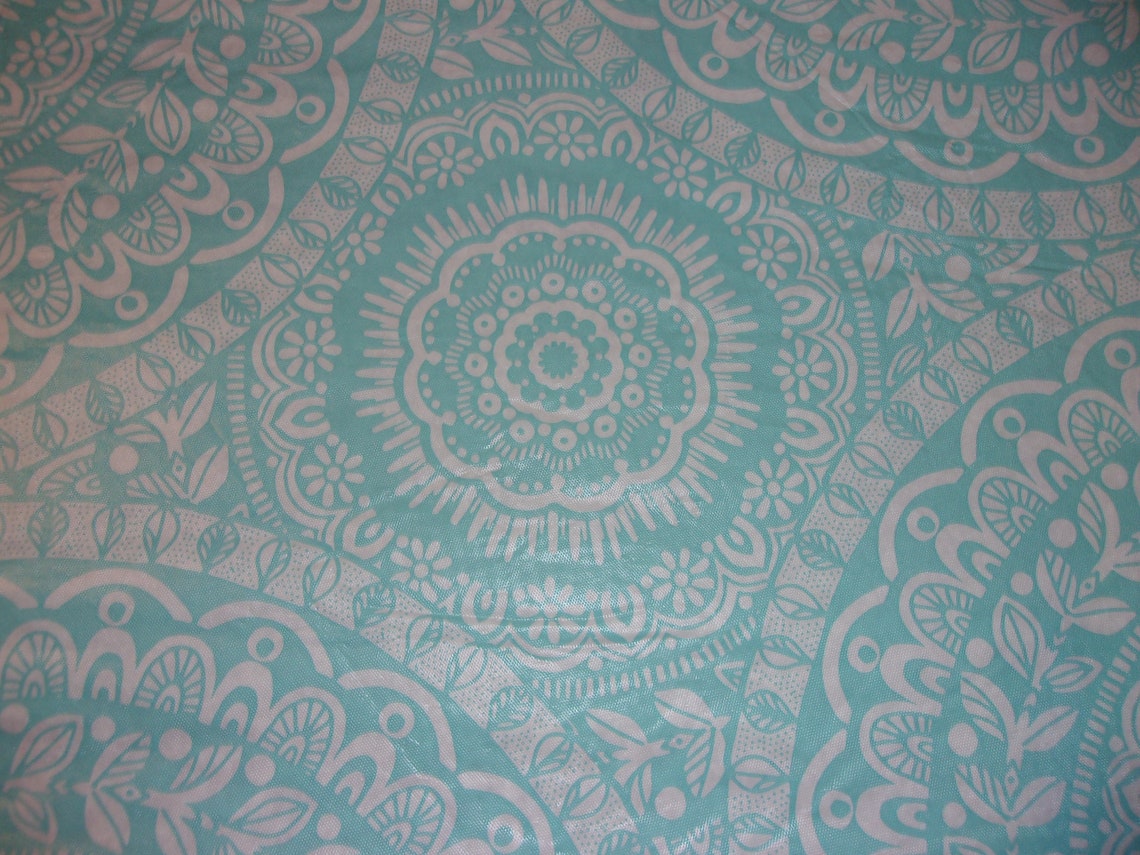 Fitted Tablecloth. PEVA/ Felt Backing White With Turquoise Medallion 70 ...