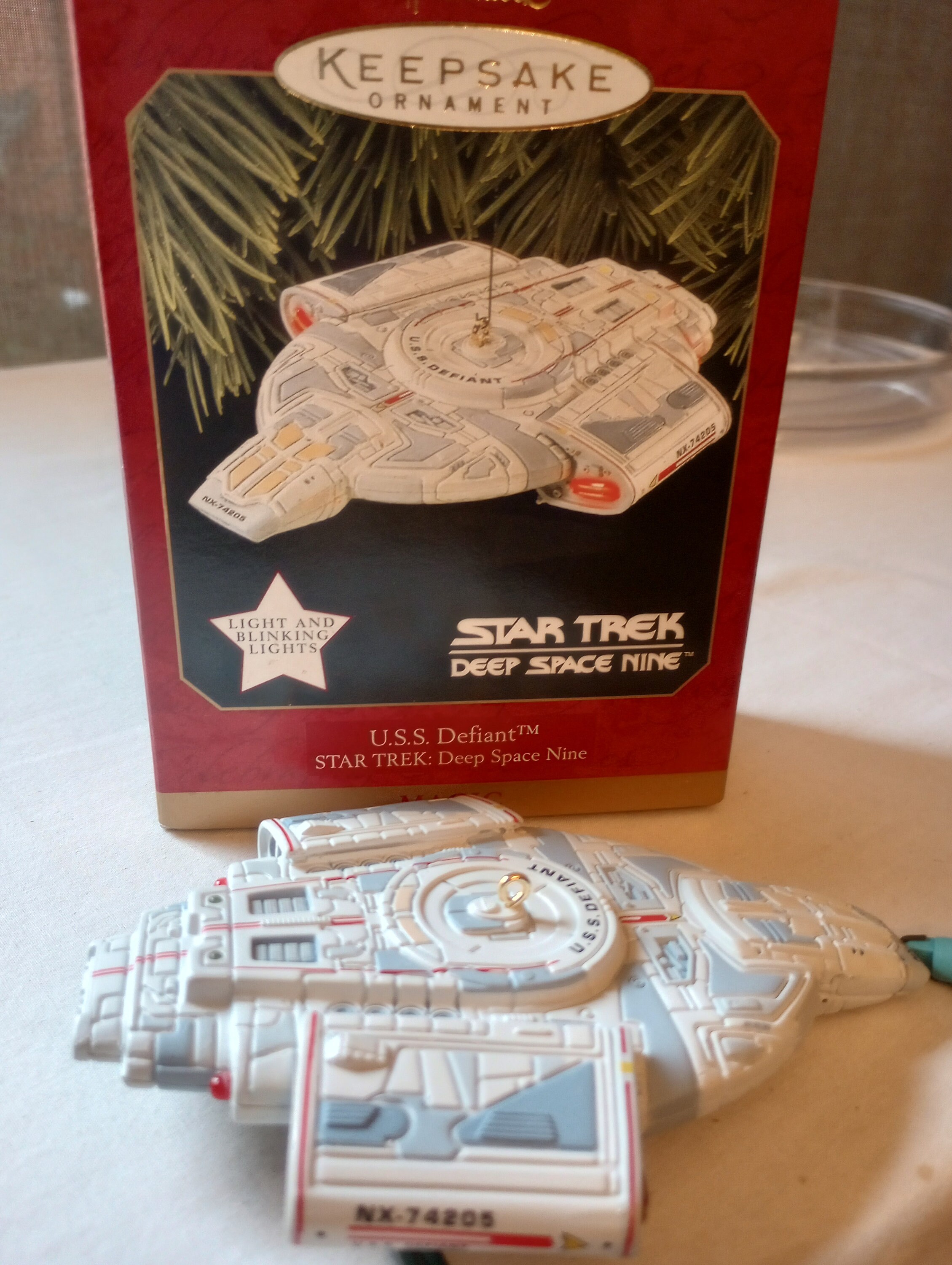 Star Trek: Deep Space Nine USS Defiant Vintage Hallmark - Etsy Canada