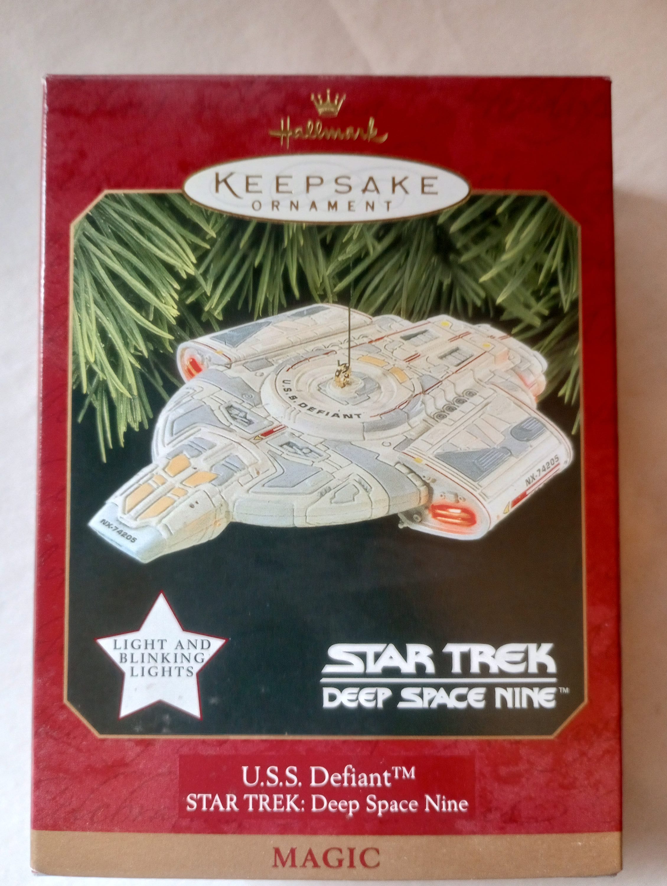 Star Trek: Deep Space Nine USS Defiant Vintage Hallmark - Etsy Canada