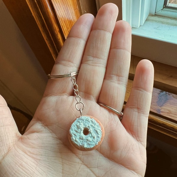 Bagel Keychain - Etsy