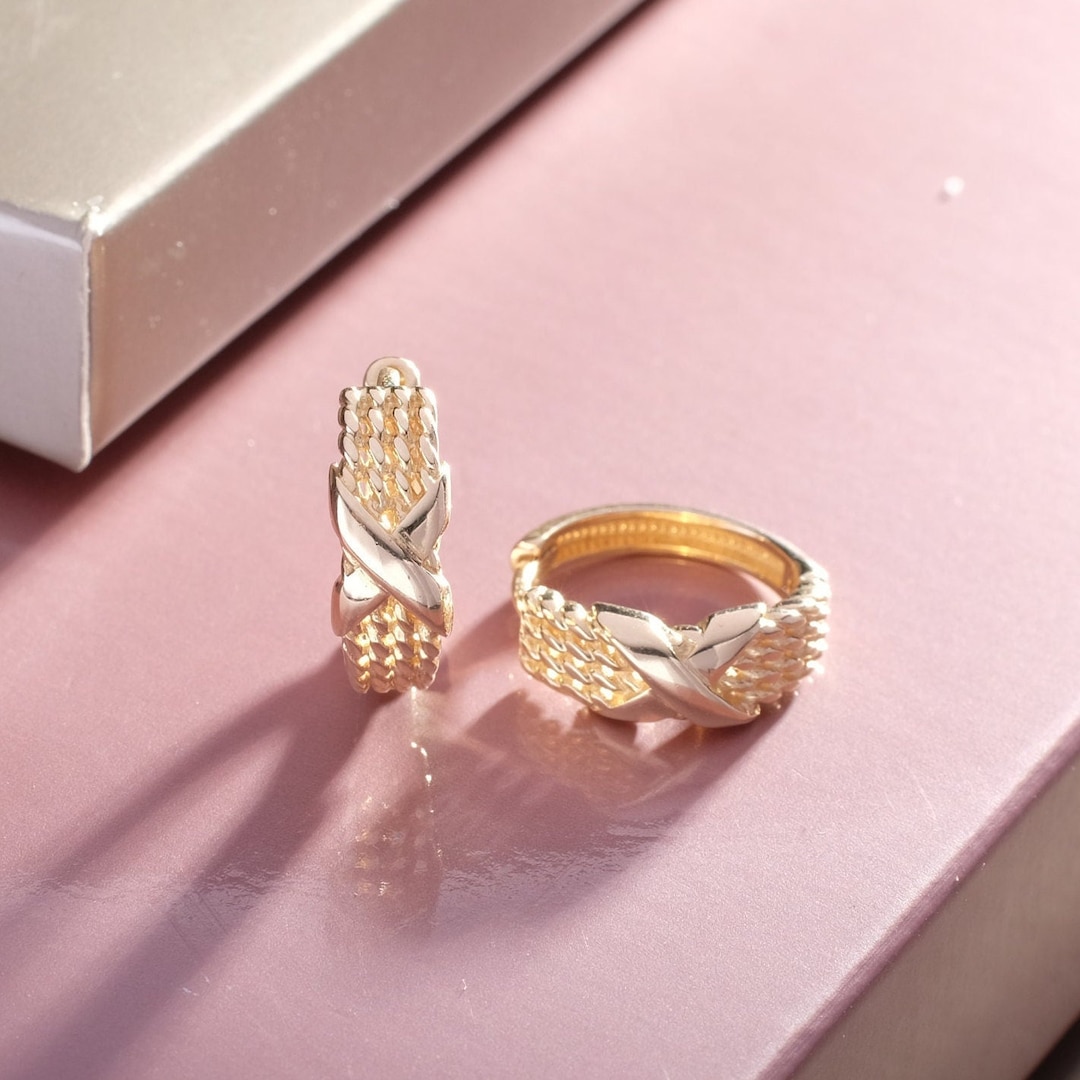 Criss Cross Hoop Earrings 14K Gold 16MM Huggie Hoop X - Etsy