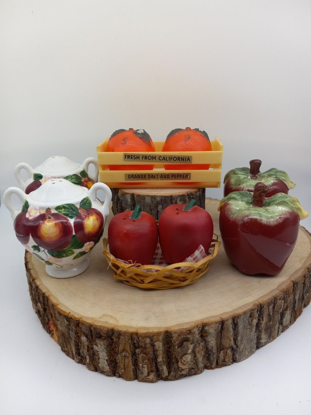 Set of 4 Fruit Shakers, Apples and Oranges. - Etsy