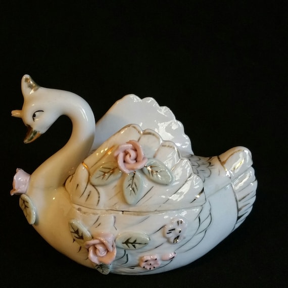 Vintage Porcelain Swan Trinket Box - Gem