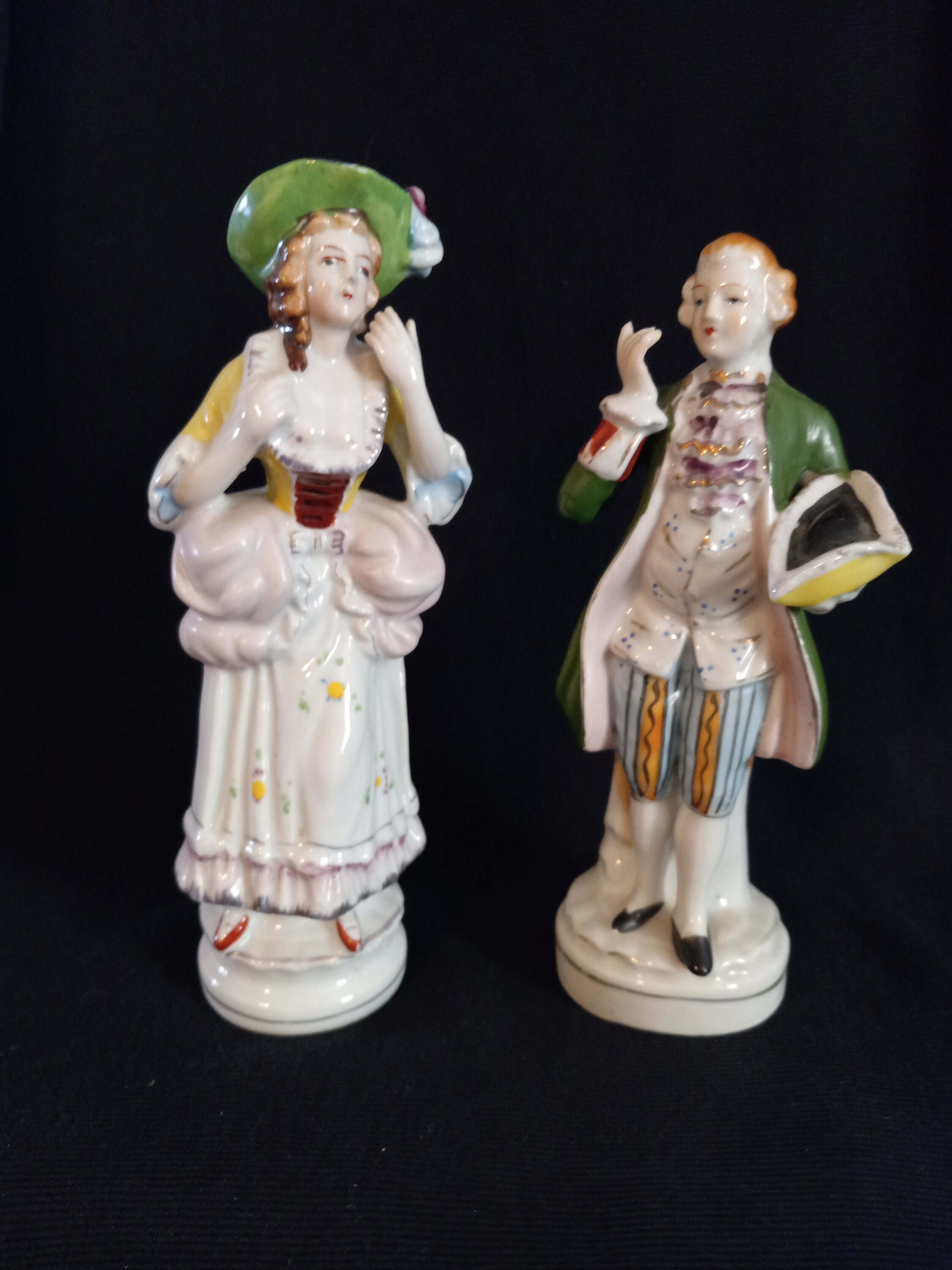 Colonial Man and Woman Figurines - Etsy