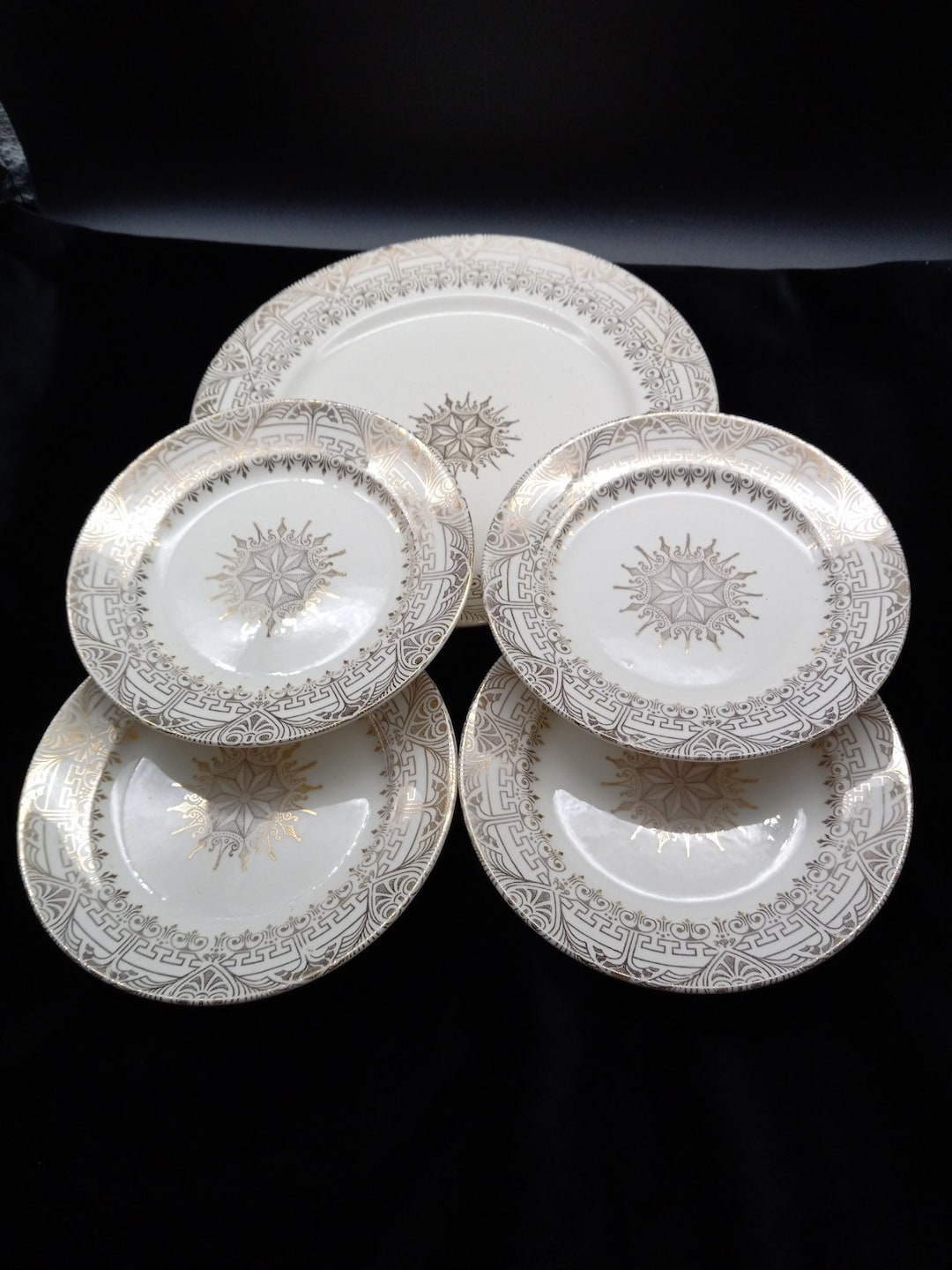 Stetson Greek Key & Shields 22K Gold. 4 Saucers and 1 Plate - Etsy