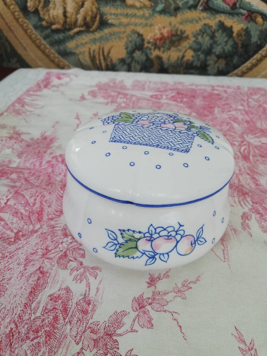 Boîte à bijoux en faience de Gien Marie Pierre Boitard / ironstone box ...