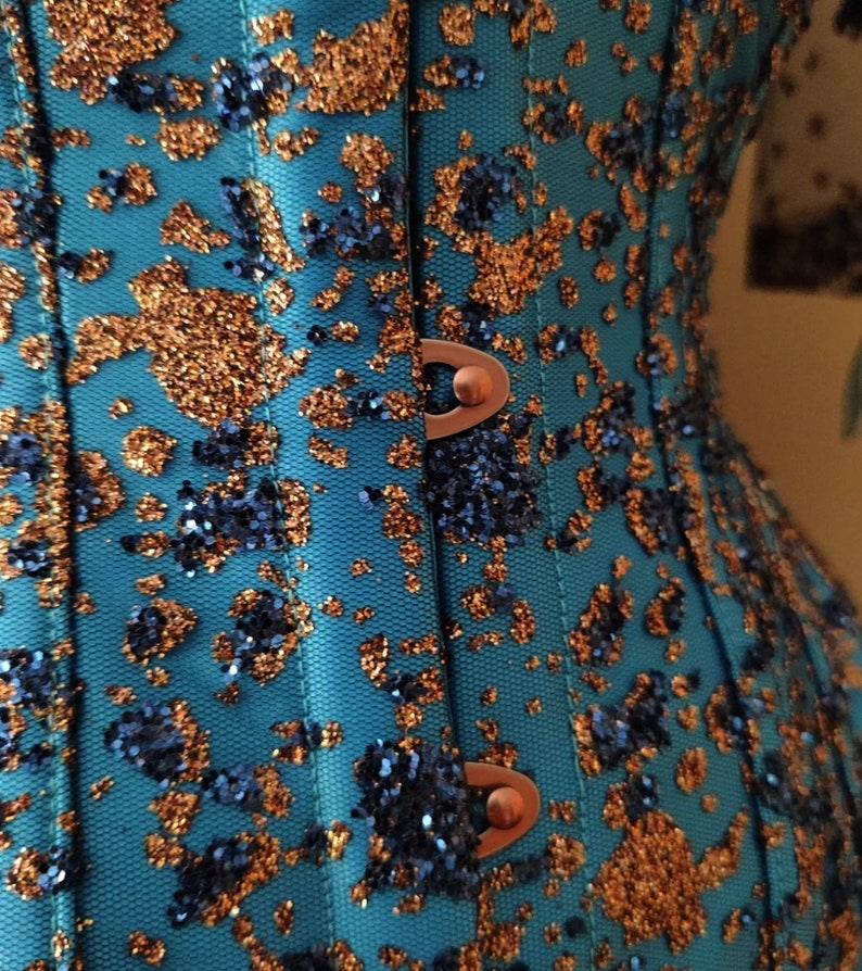NEW Burlesque Complete Outfit, Skirt Mermaid Burlesque, Corset ...