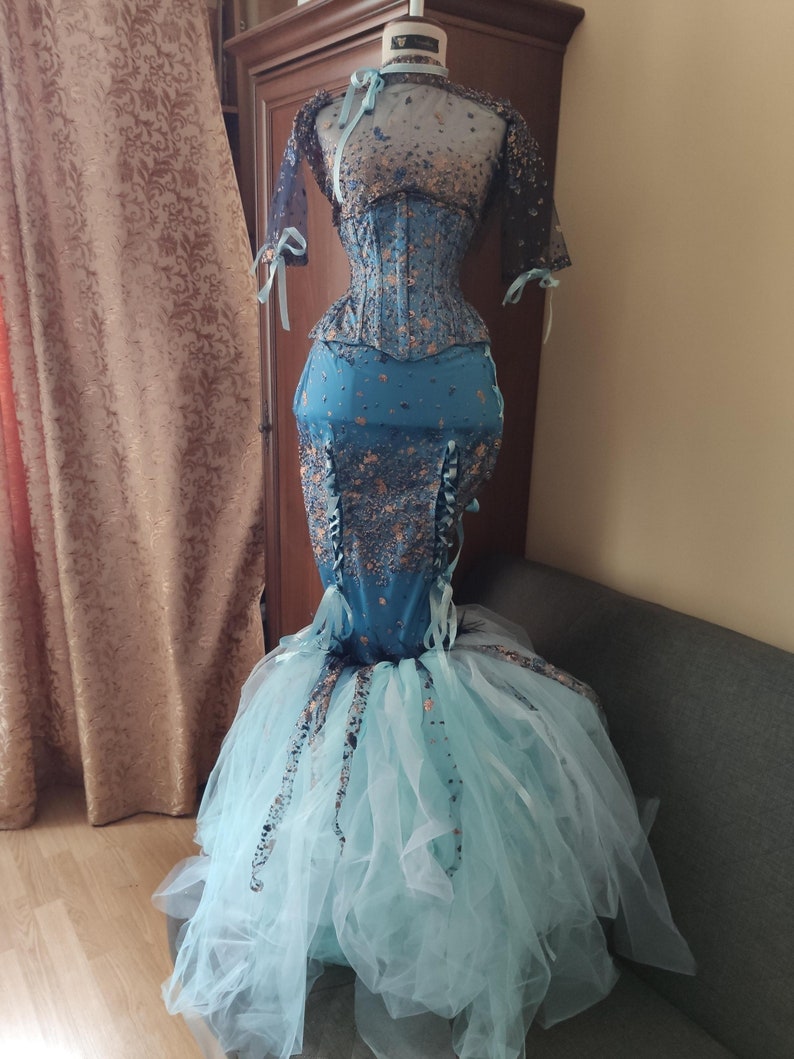 NEW Burlesque Complete Outfit, Skirt Mermaid Burlesque, Corset ...