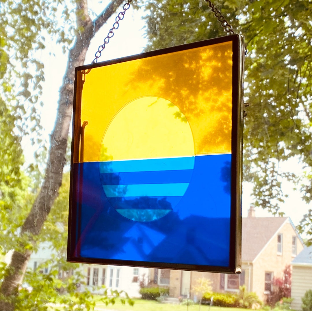 Milwaukee Flag Suncatcher - Etsy