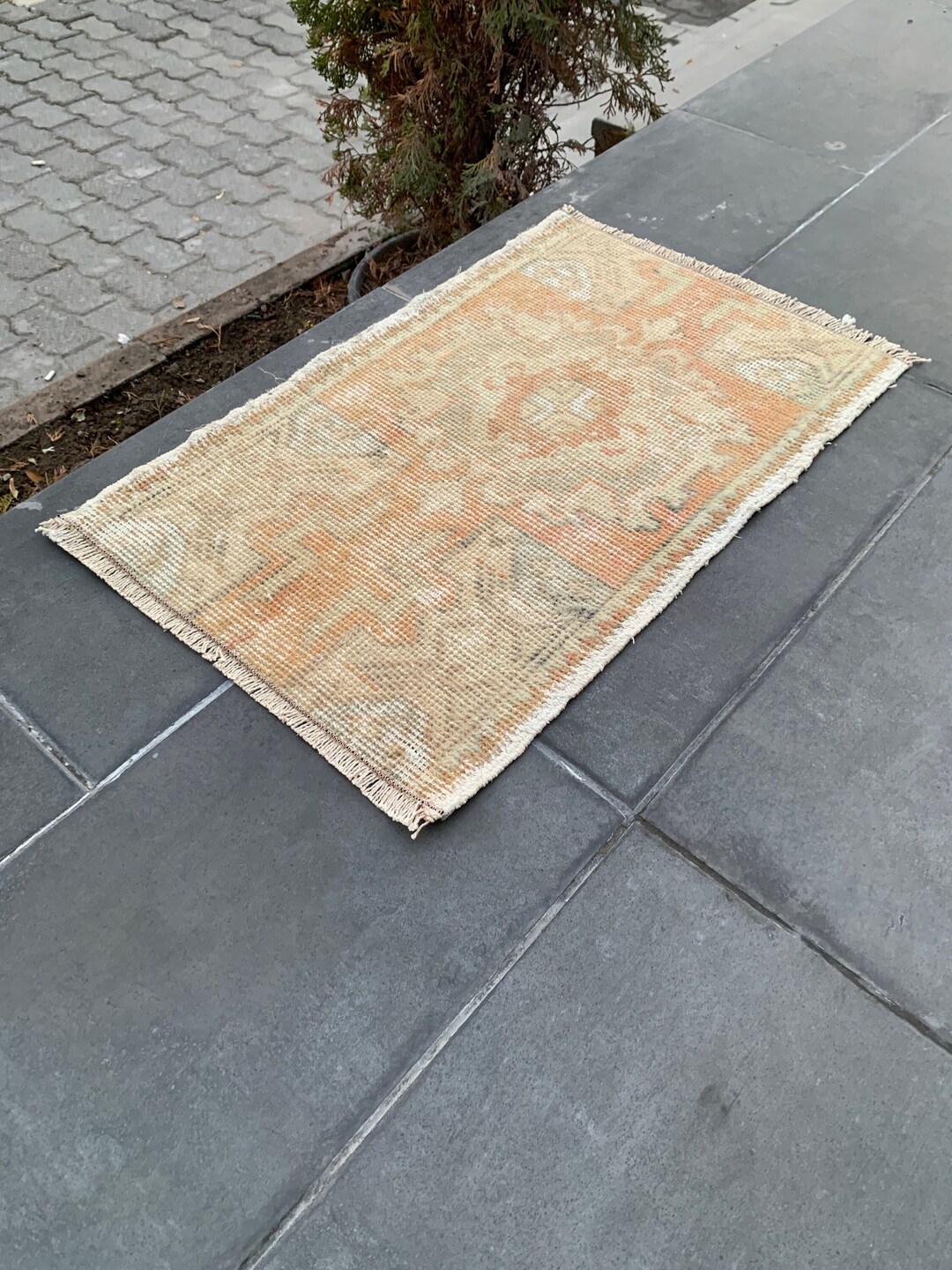 Kleiner Schmaler Teppich 7