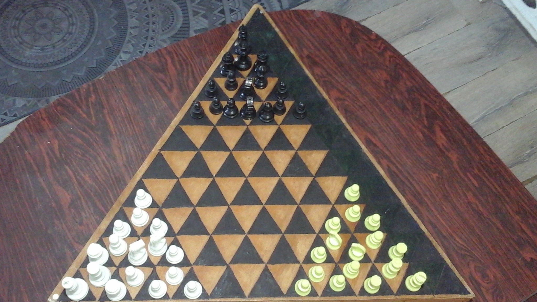 Triangular chess set for 3 players | Etsy