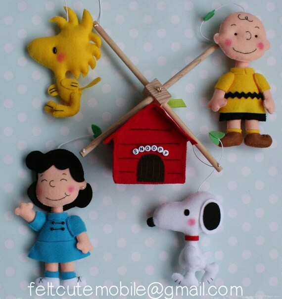 Team Snoopy Crib Mobile