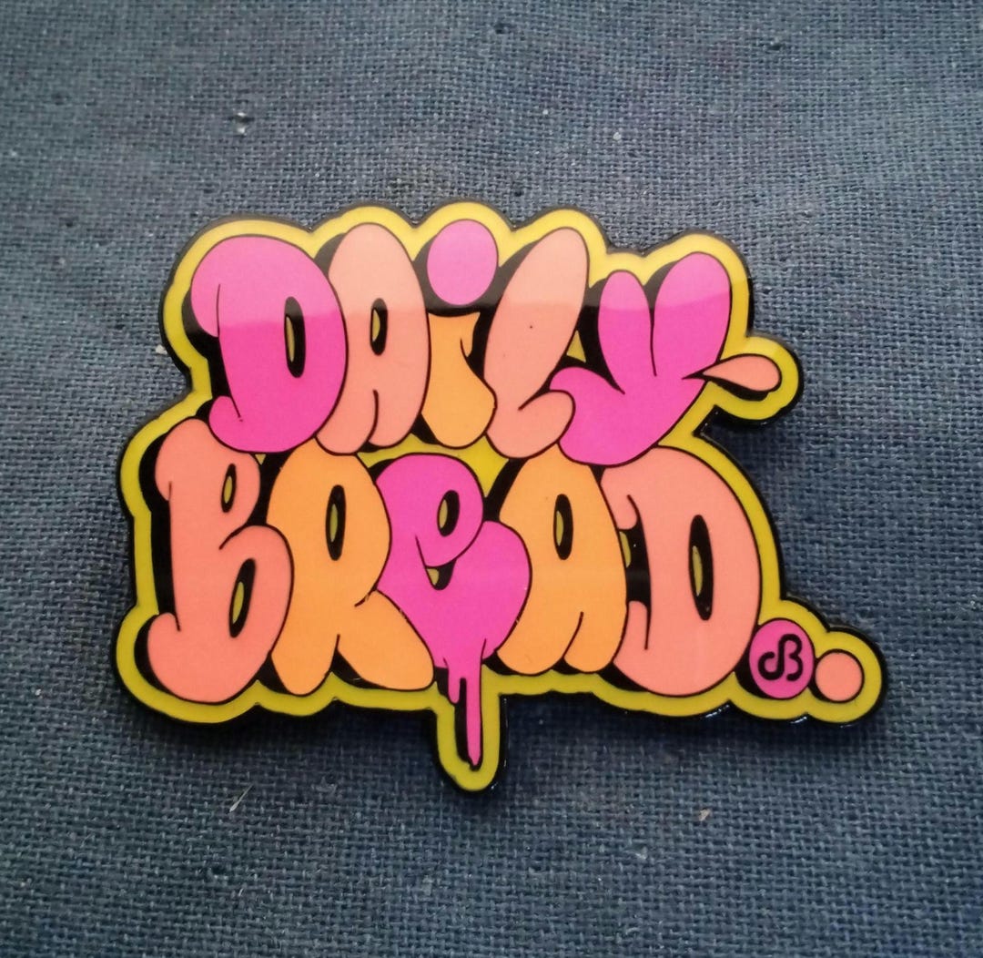 LE EDM Graffiti Style Enamel Glow Pin (1.75 Inch by 1.25 Inch):inspired ...