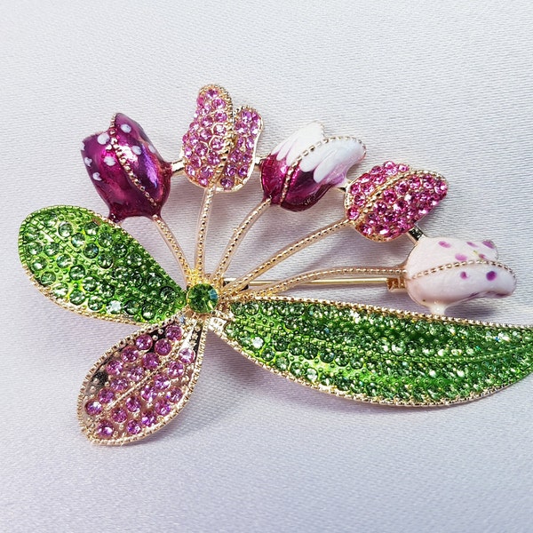 Flower Brooches - Etsy