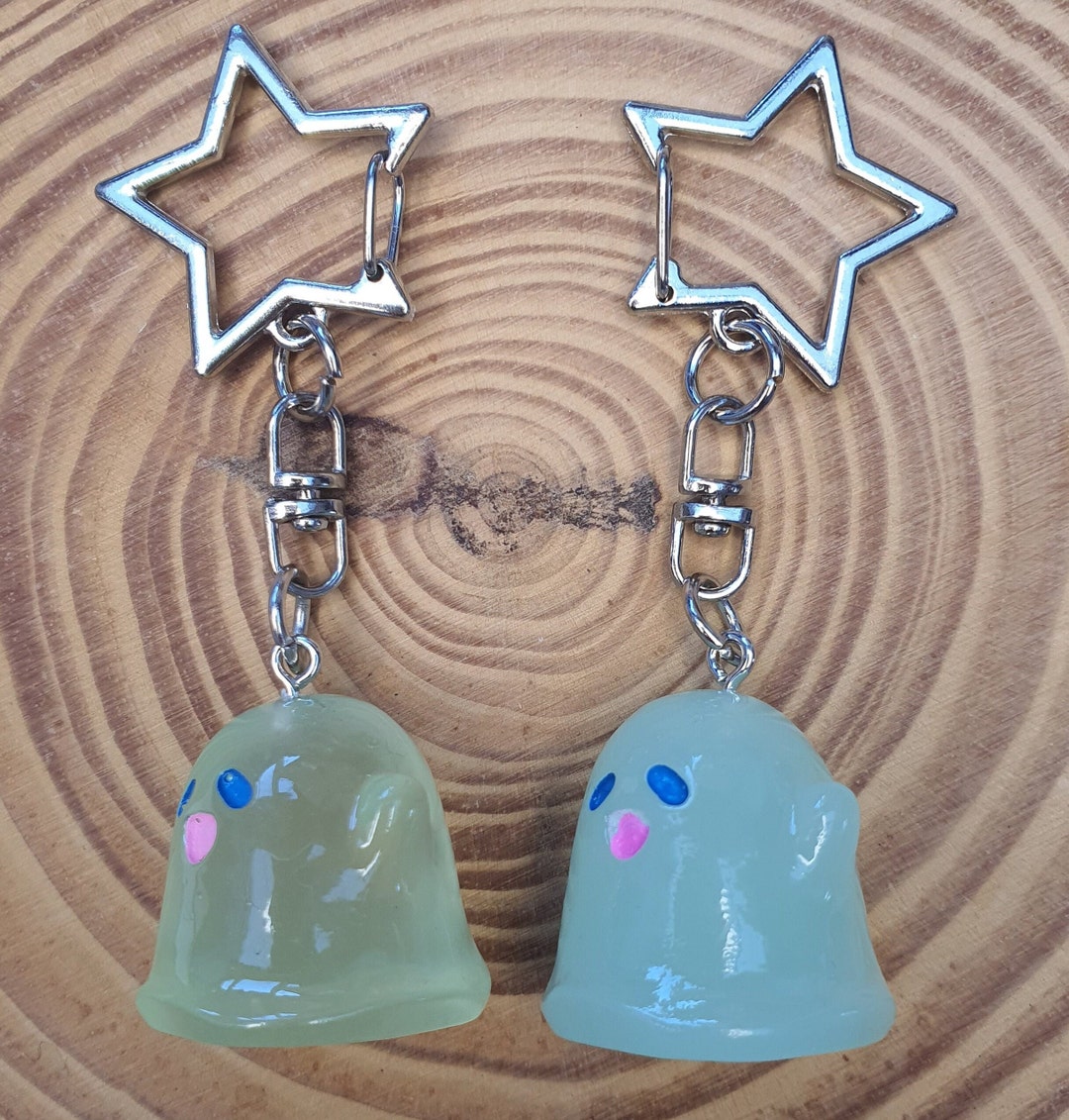 Glowing Ghost Keyring Spooky Halloween Accessories - Etsy