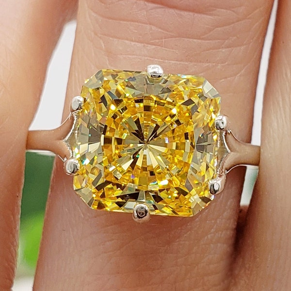 Canary Diamond Ring - Etsy