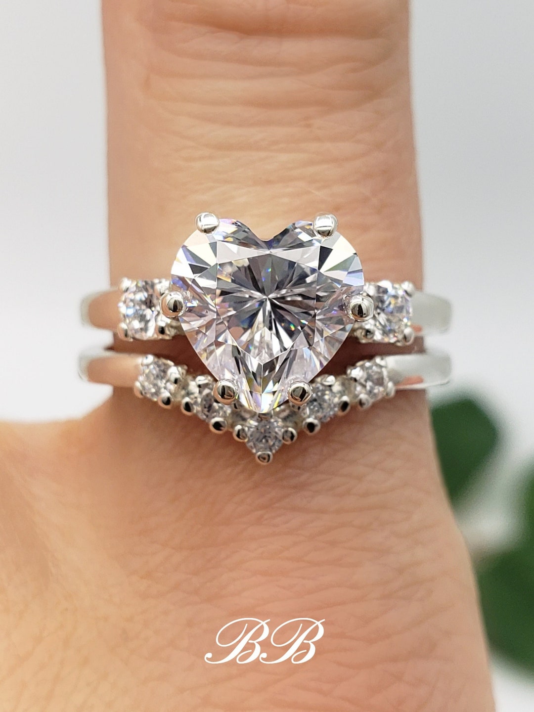 8mm - 10mm Heart Cut, Three Stone, Wedding Ring Set, V Contour Band, 6A ...