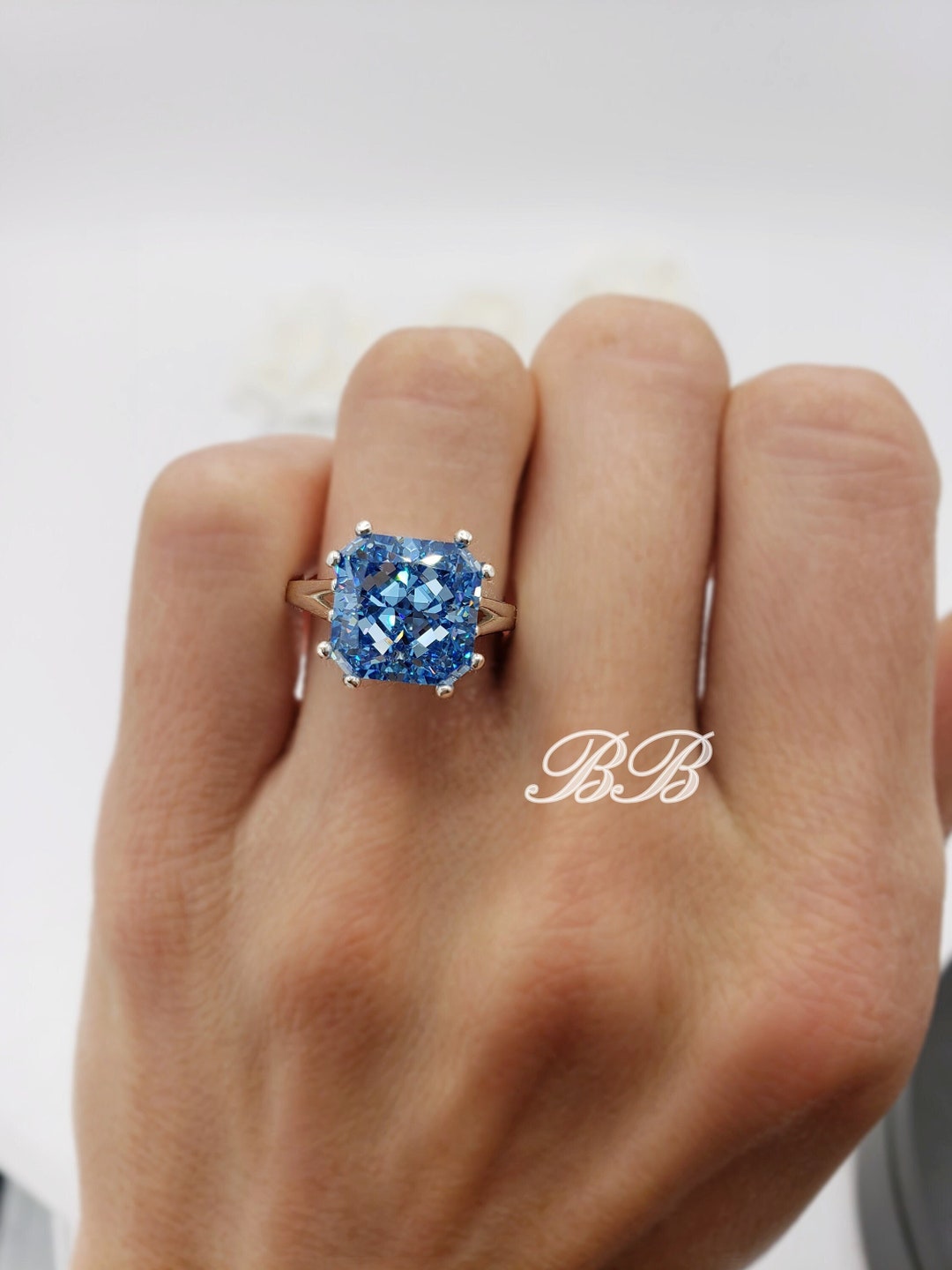 10MM Blue Crushed Ice Radiant Cut Eight Prong Solitaire Statement Ring ...