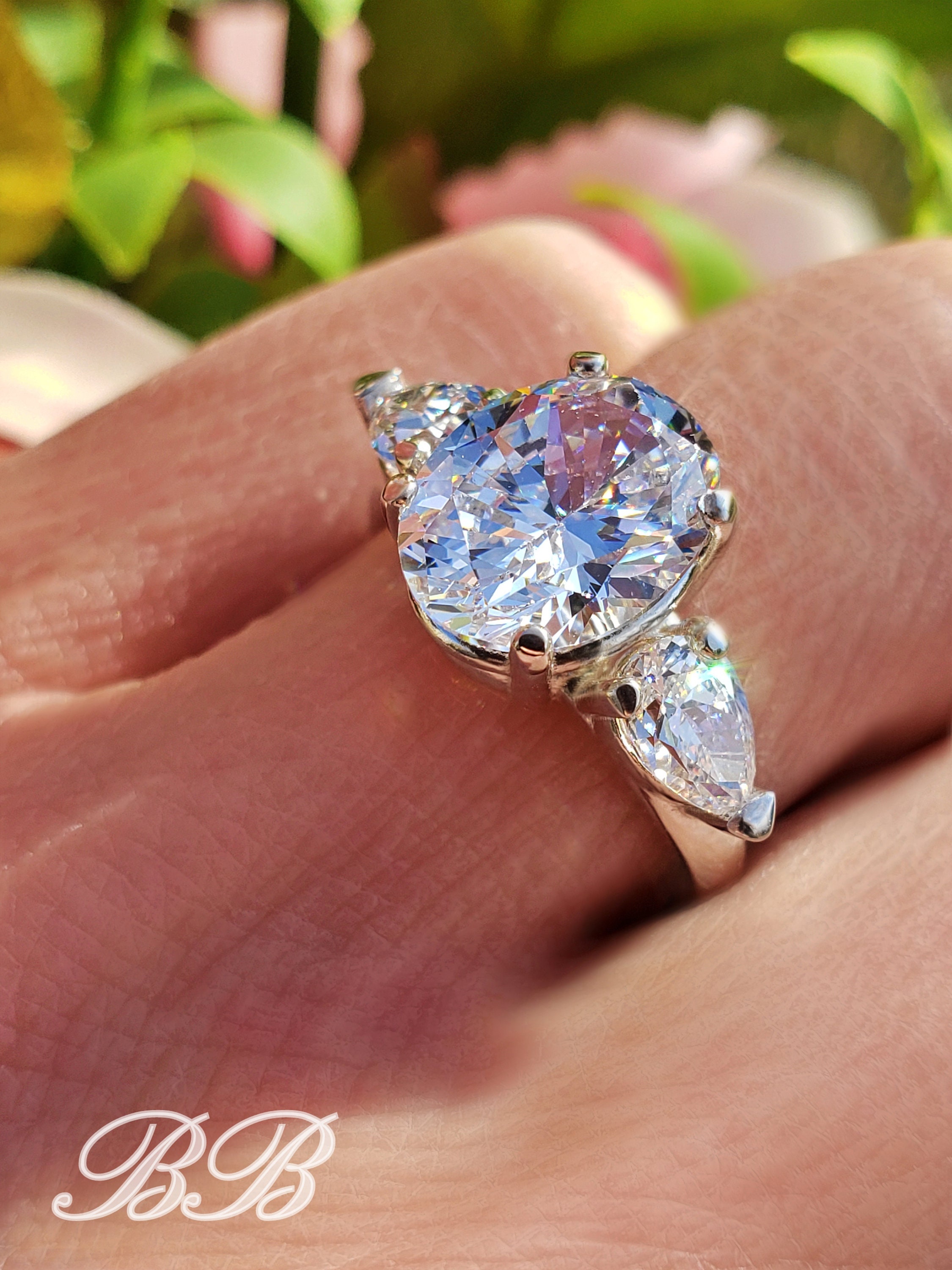 10x8mm Oval Cut, Three Stone Ring, 6A Quality Cubic Zirconia, Pear ...