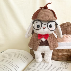 Detective Hopper Amigurumi Pattern - Etsy