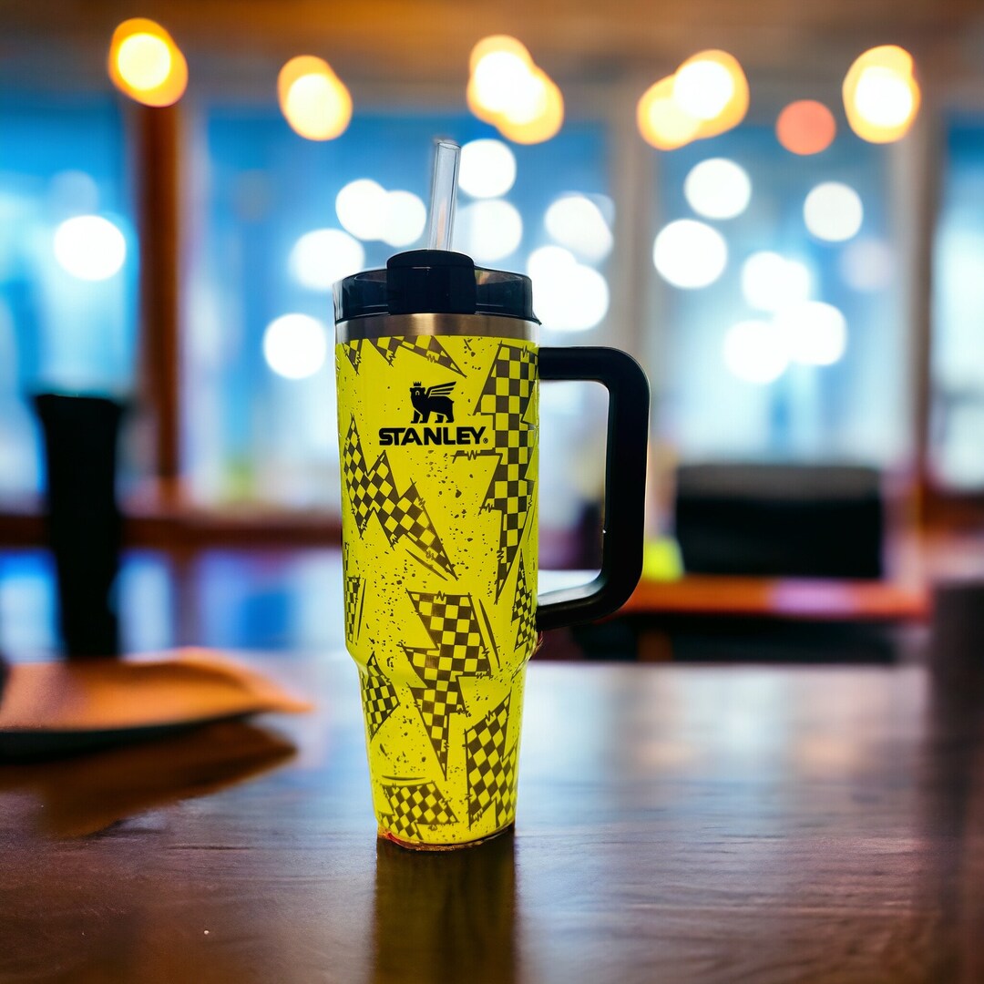 Checkered Bolt, 30oz H2.0 Rambler, Neon Yellow, Full Wrap Engraving ...