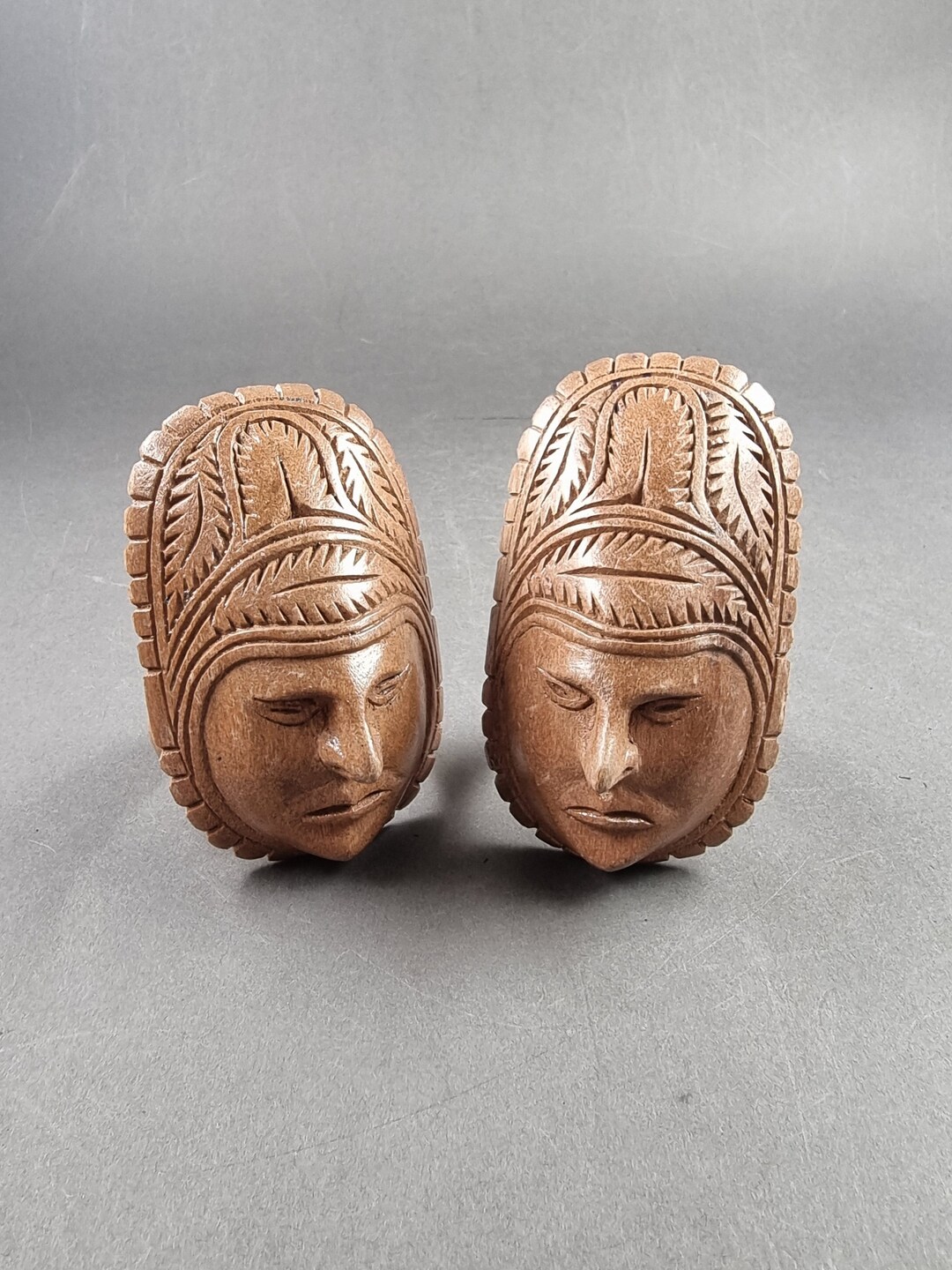 Vintage PAPUA Napkin Rings With Mask From Former Windjammer Hotel ...
