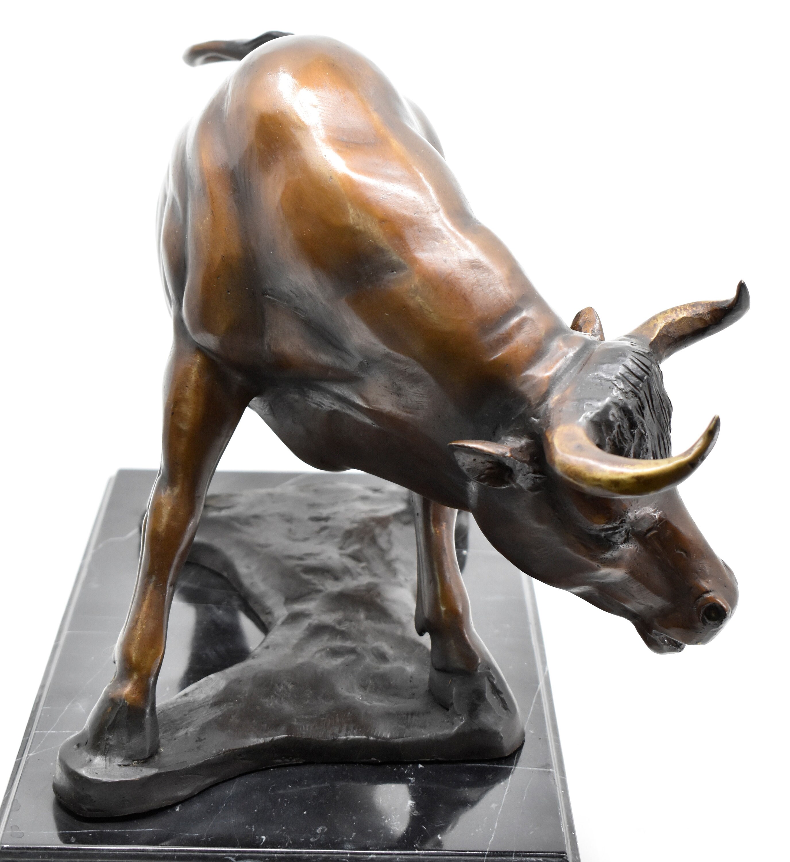Wall Street Bull Statue