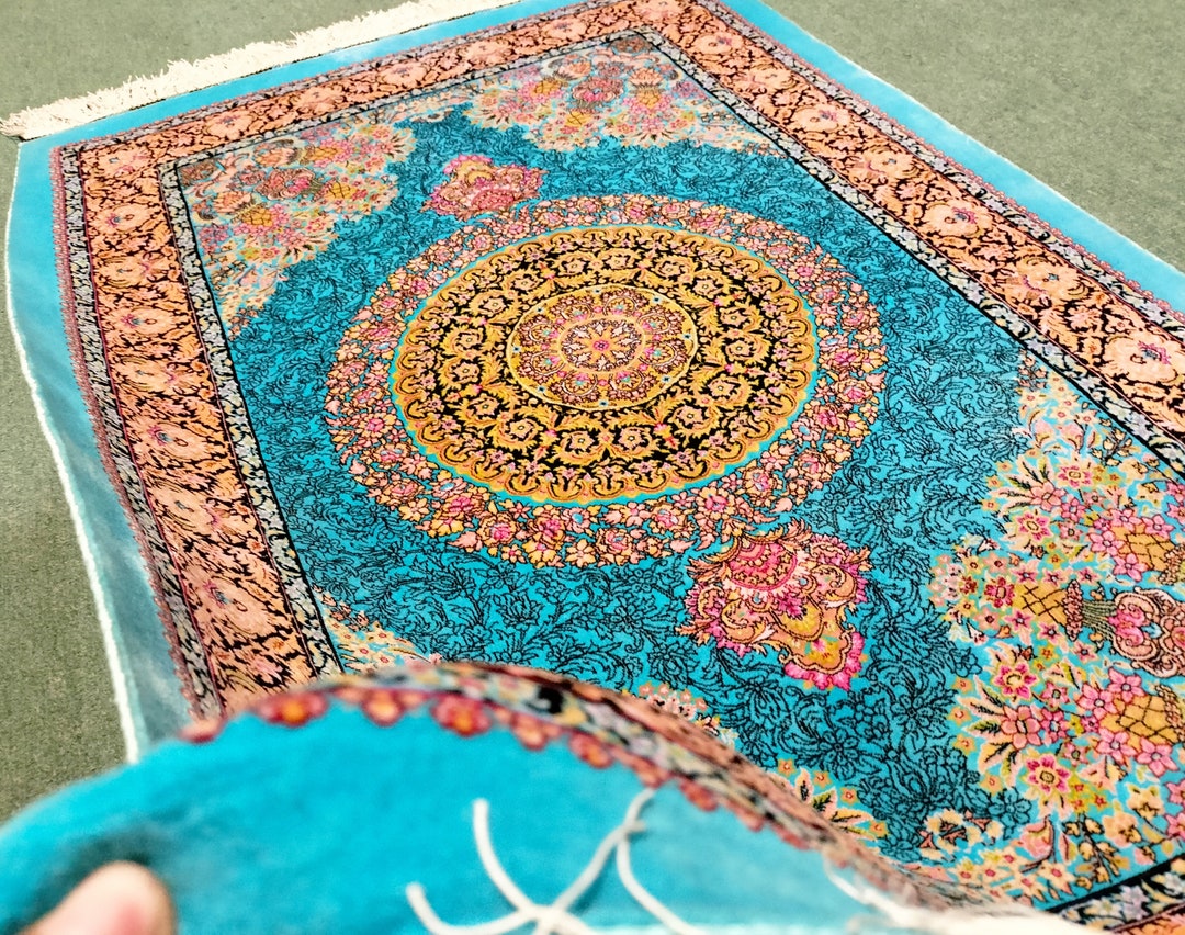 27 X 310 Feet. Fine Quality Silk Rug Oriental Pure Silk East Turkistan ...