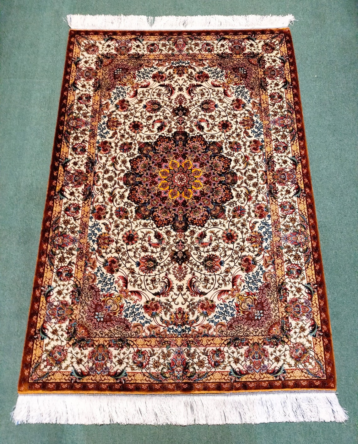 34 X 411 Feet. Beautiful Oriental Pure Silk East Turkistan Uyghur Pure ...