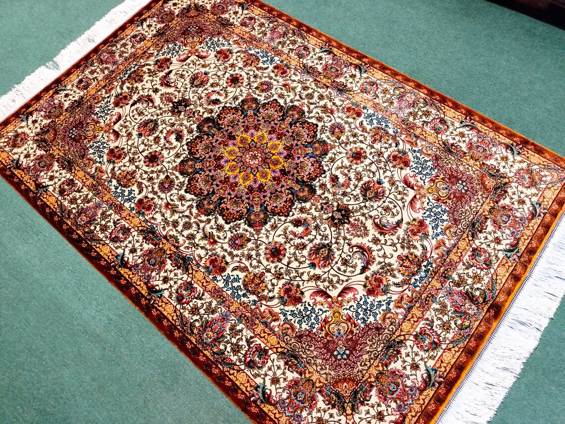 34 X 411 Feet. Beautiful Oriental Pure Silk East Turkistan Uyghur Pure ...