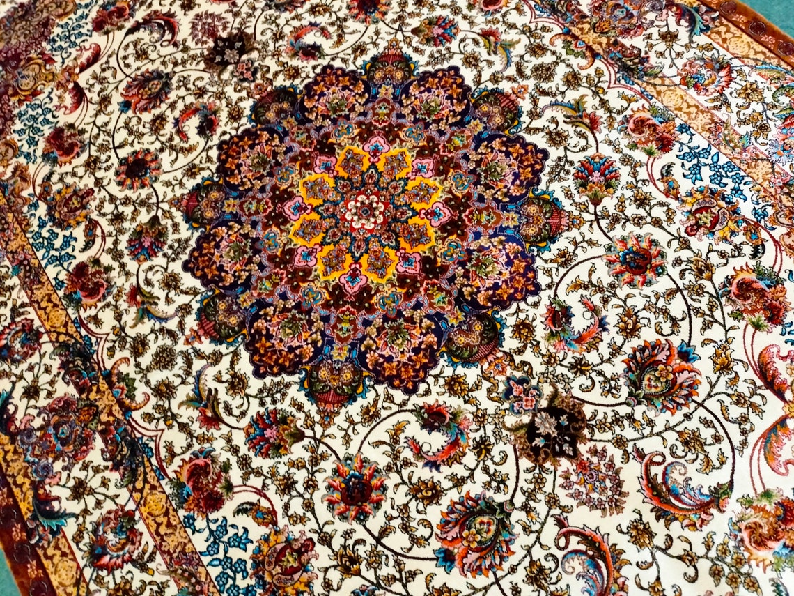 34 X 411 Feet. Beautiful Oriental Pure Silk East Turkistan Uyghur Pure ...