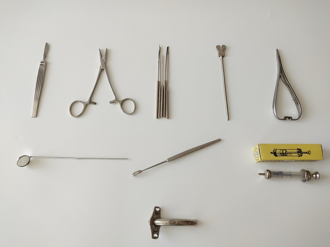 RARE MEDCIAL ANTIQUE Equipment Medical Supplies Glass Syringe Vintage ...