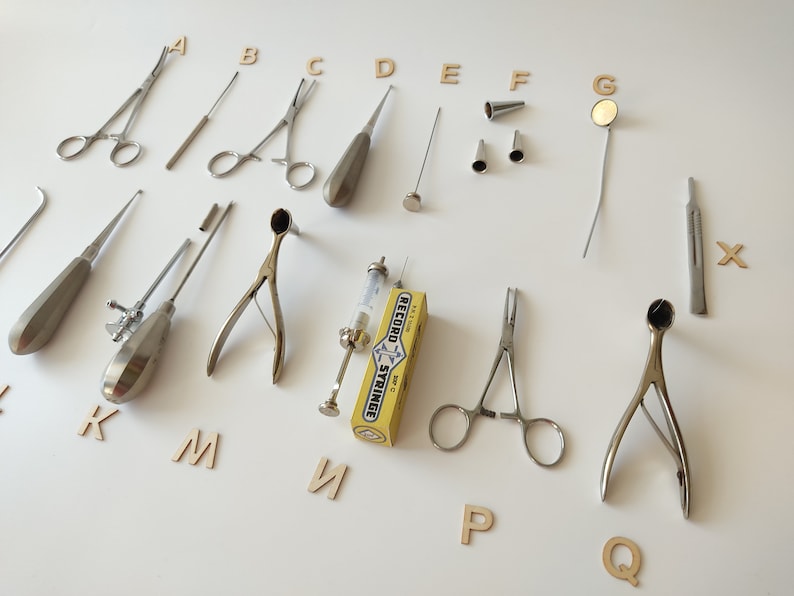 RARE MEDCIAL ANTIQUE Equipment - Medical Supplies Glass Syringe Vintage ...