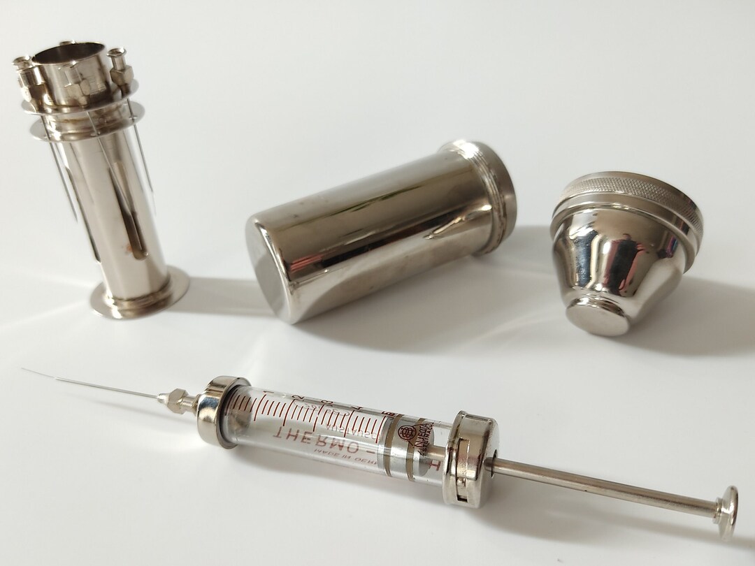 ANTIQUE Military / RARE Medical 5ml Syringe & Metal Box +6pc Needles ...