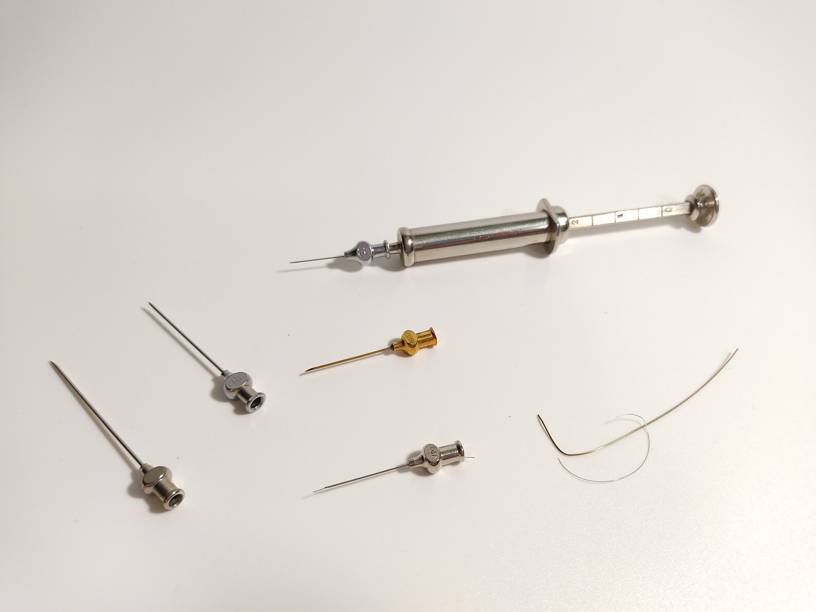 ANTIQUE 2ml METAL SYRINGE 5 Pc Rare Medical Supplies Needles | Etsy