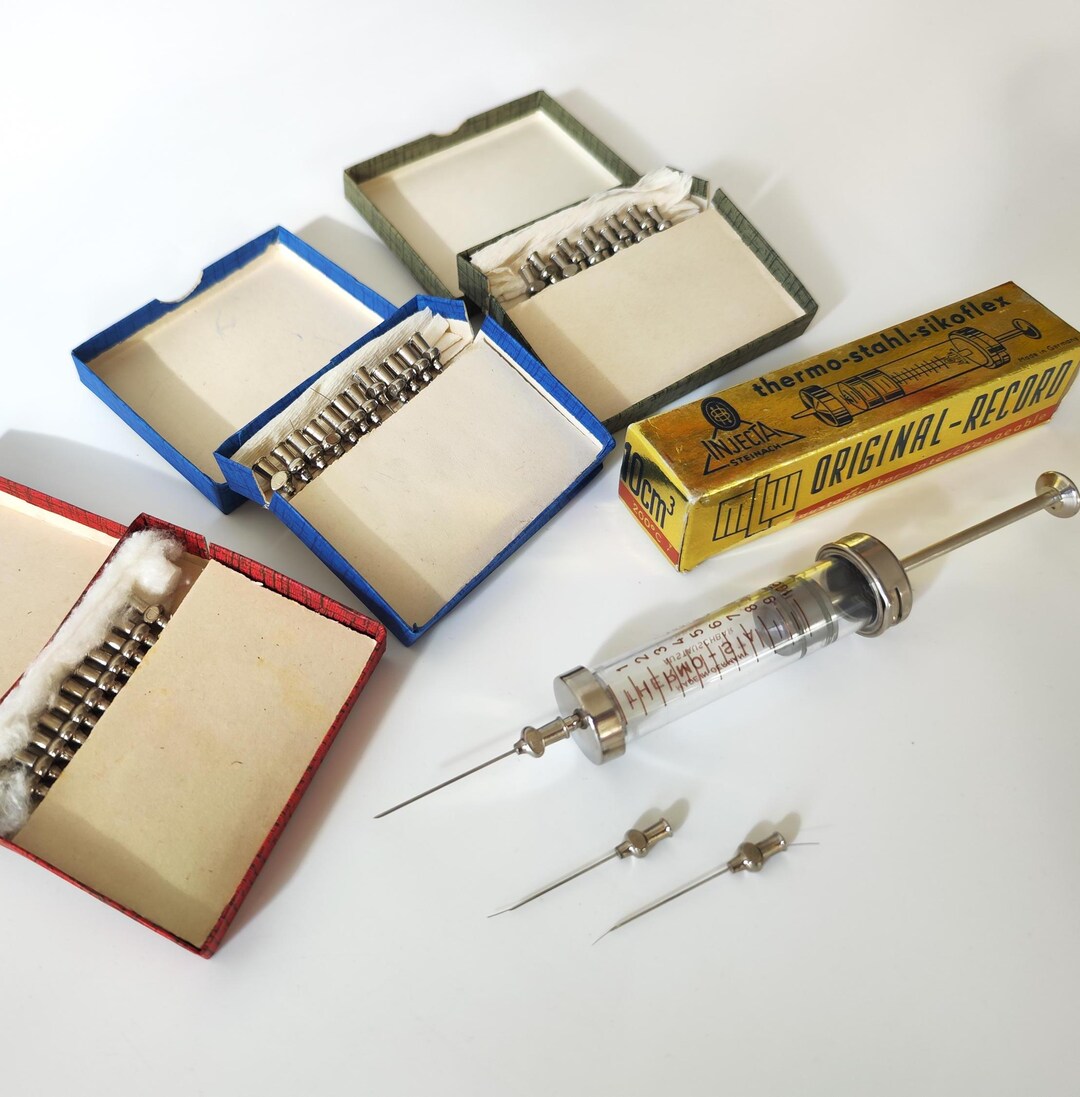 Vintage Medical Collectibles 1 Pc Glass Syringe 10ml + 3 Box Needles ...
