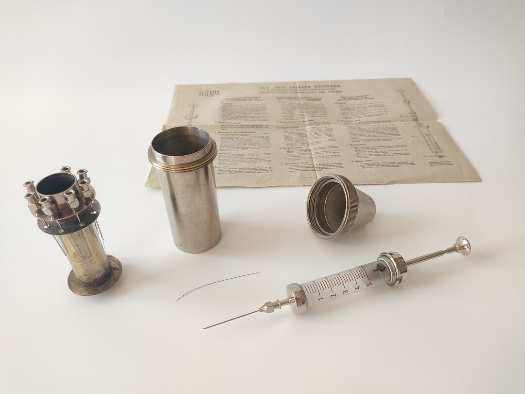 Vintage Medical 5ml Glass Syringe Metal Equipment Kit / Set RRR Antique ...