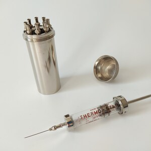 EXCELLENT CONDITION Vintage Medical 5ml Glass Syringe Metal Equipment ...
