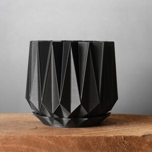 The Estrella Planter in Matte Black - Drainage Hole and Tray - Modern ...