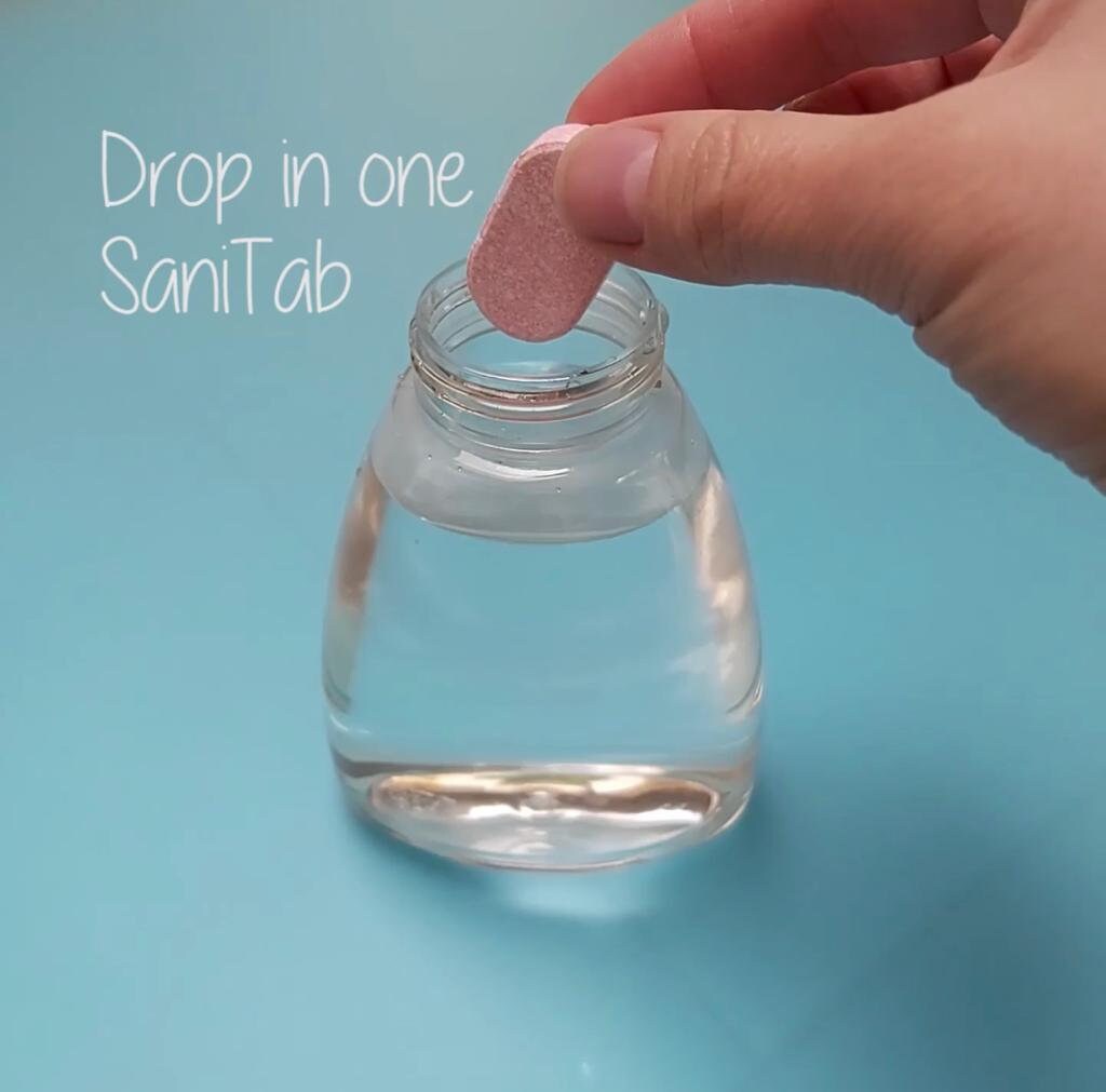 Sanisprite Foaming Hand Dispenser and Foam Tablets Combo. Sanitab (10 ...