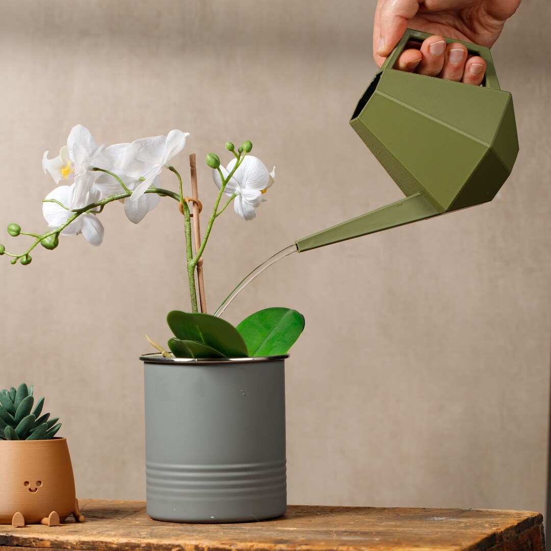 Econourish: Biodegradable PLA Bioplastic Watering Can for the Conscious ...