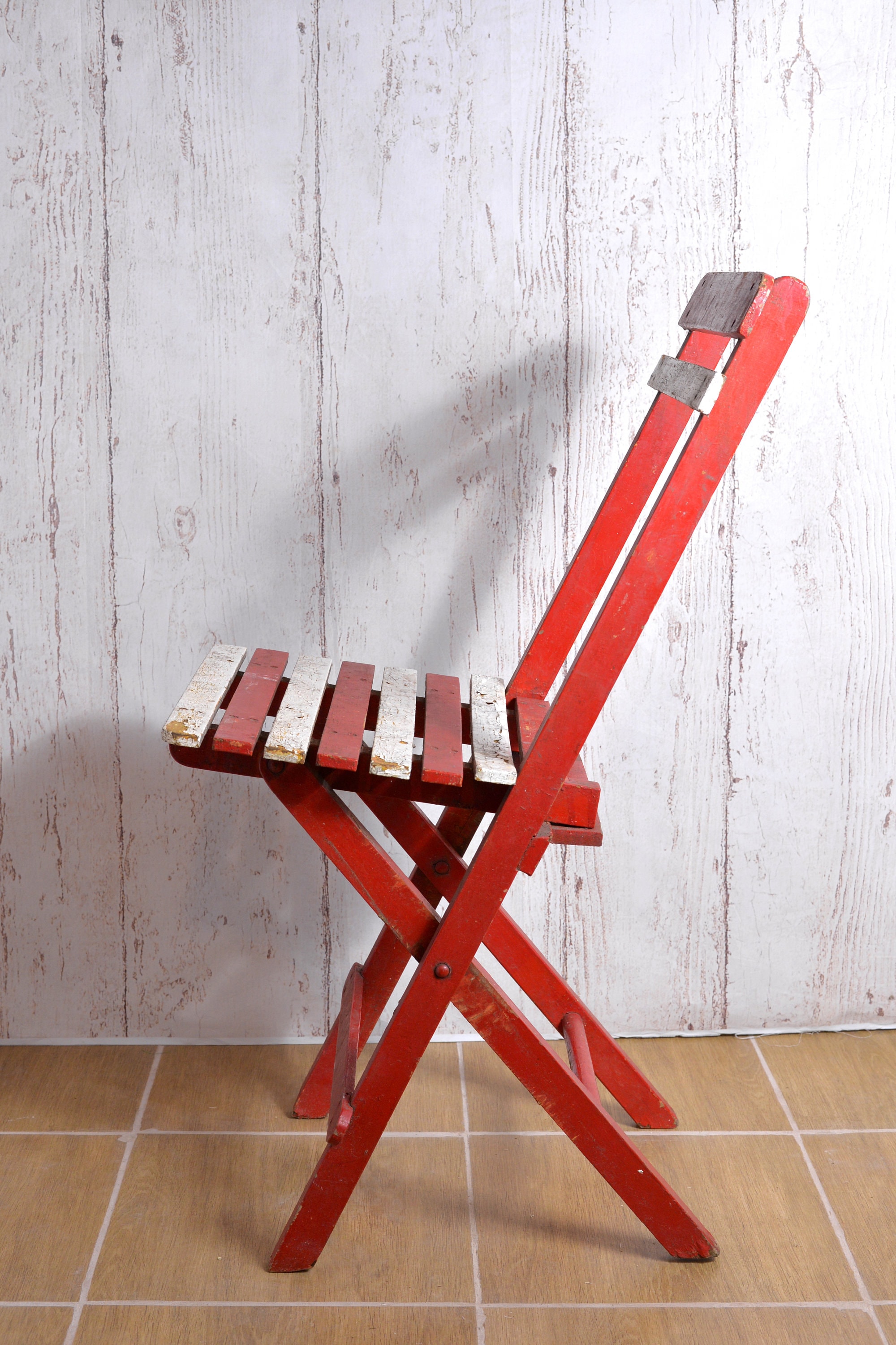 Vintage Beach Chair 1940's Great Decorative Item Red & White Color ...