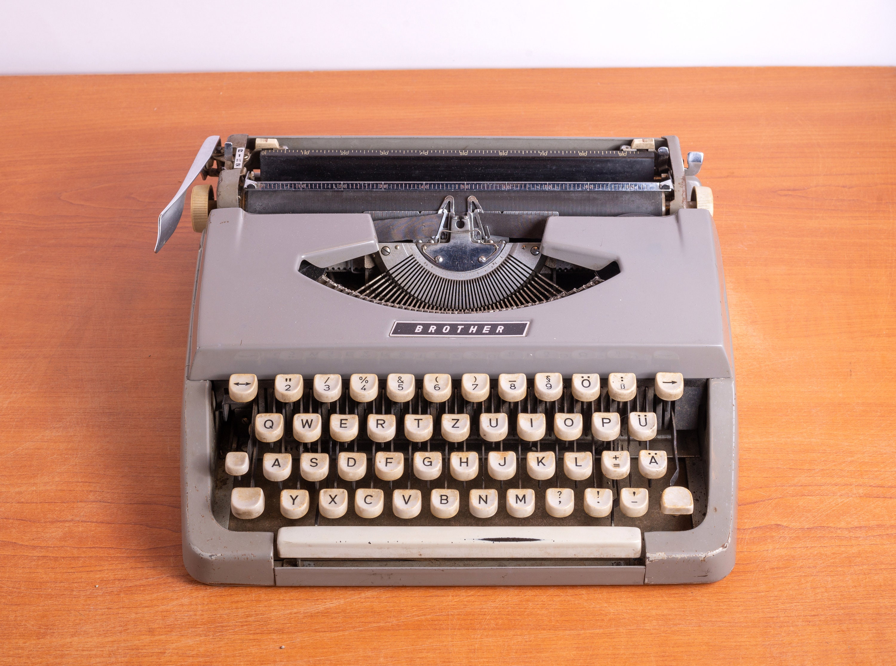 Brother Vintage Typewriter - Good Working Condition - Made in Japan ...